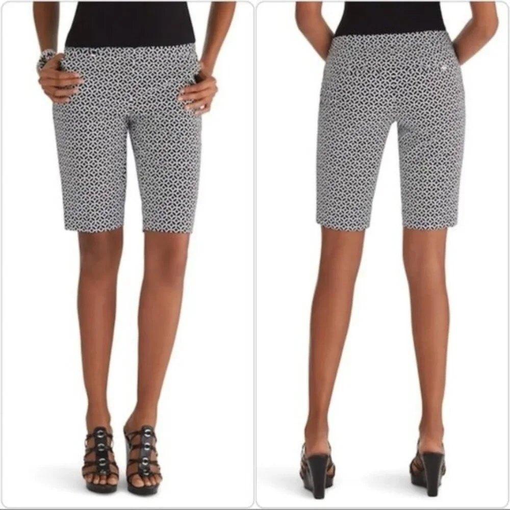 White House Black Market | Shorts | Nwot Whbm Geometrical Print Bermuda ...